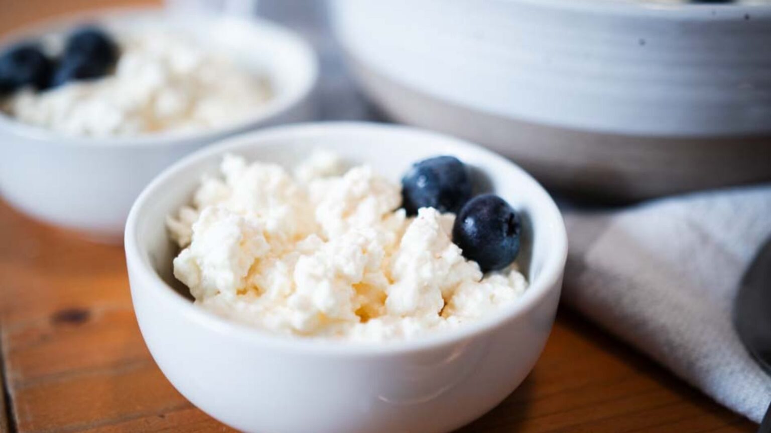 How to Make Homemade Raw Milk Cottage Cheese - Stay at Home Sarah